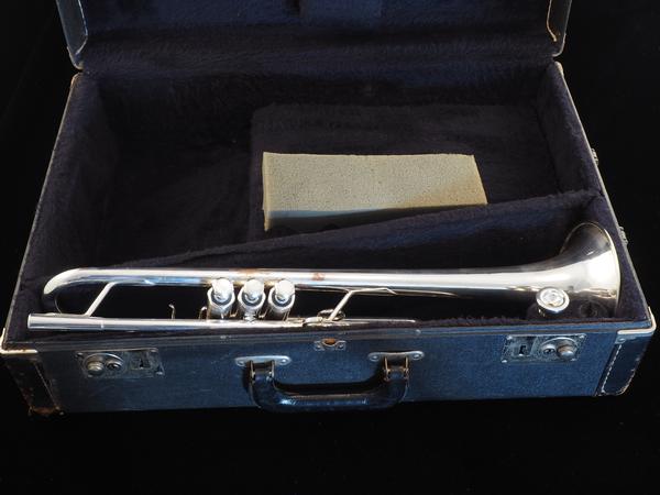 Shilke B2 Trumpet #2535 – Gina's Flutes